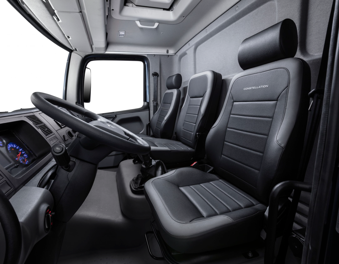 Constellation 26.260 6x2